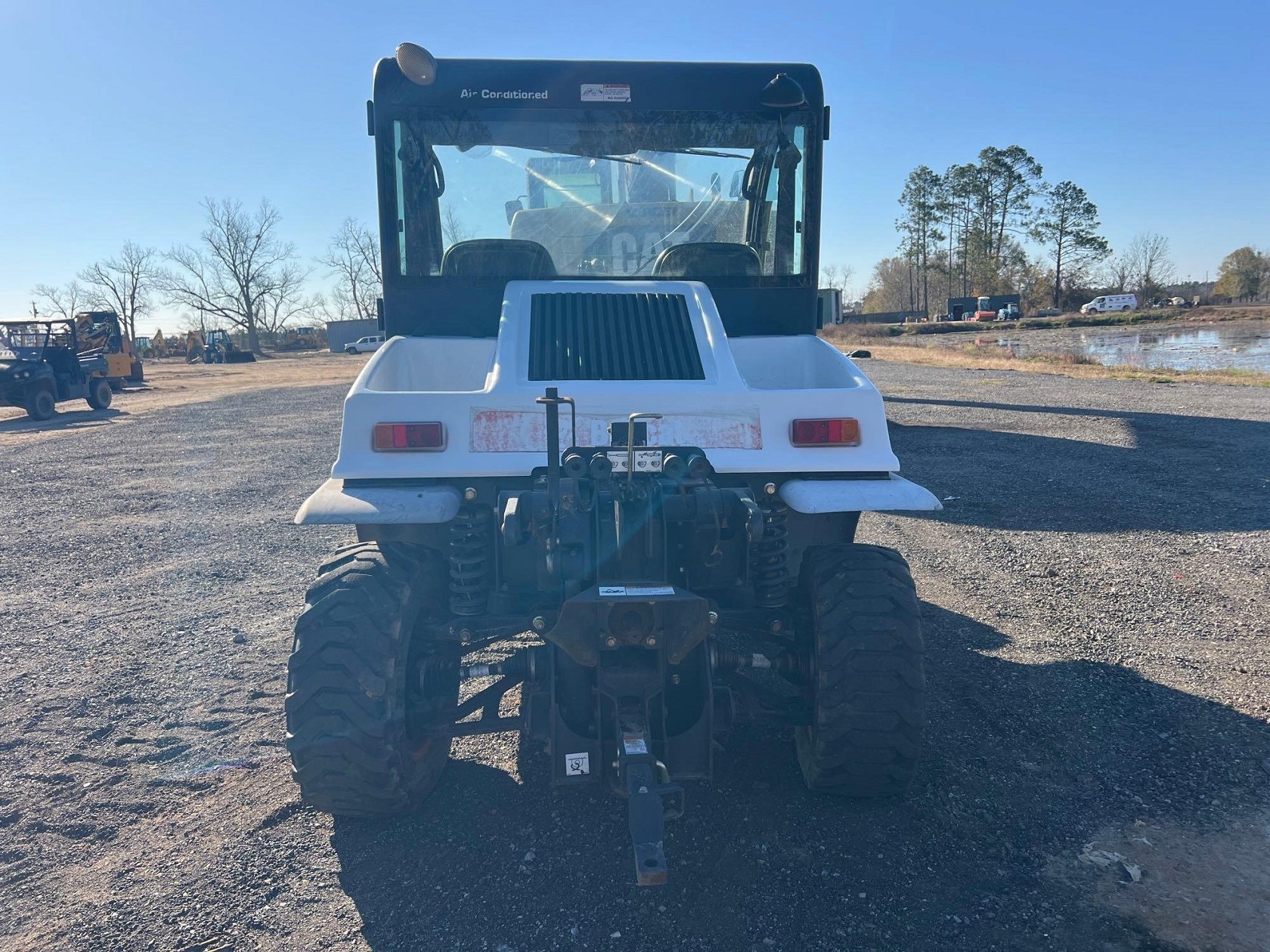 2010 BOBCAT TOOLCAT 5610 UTILITY WORK MACHINE