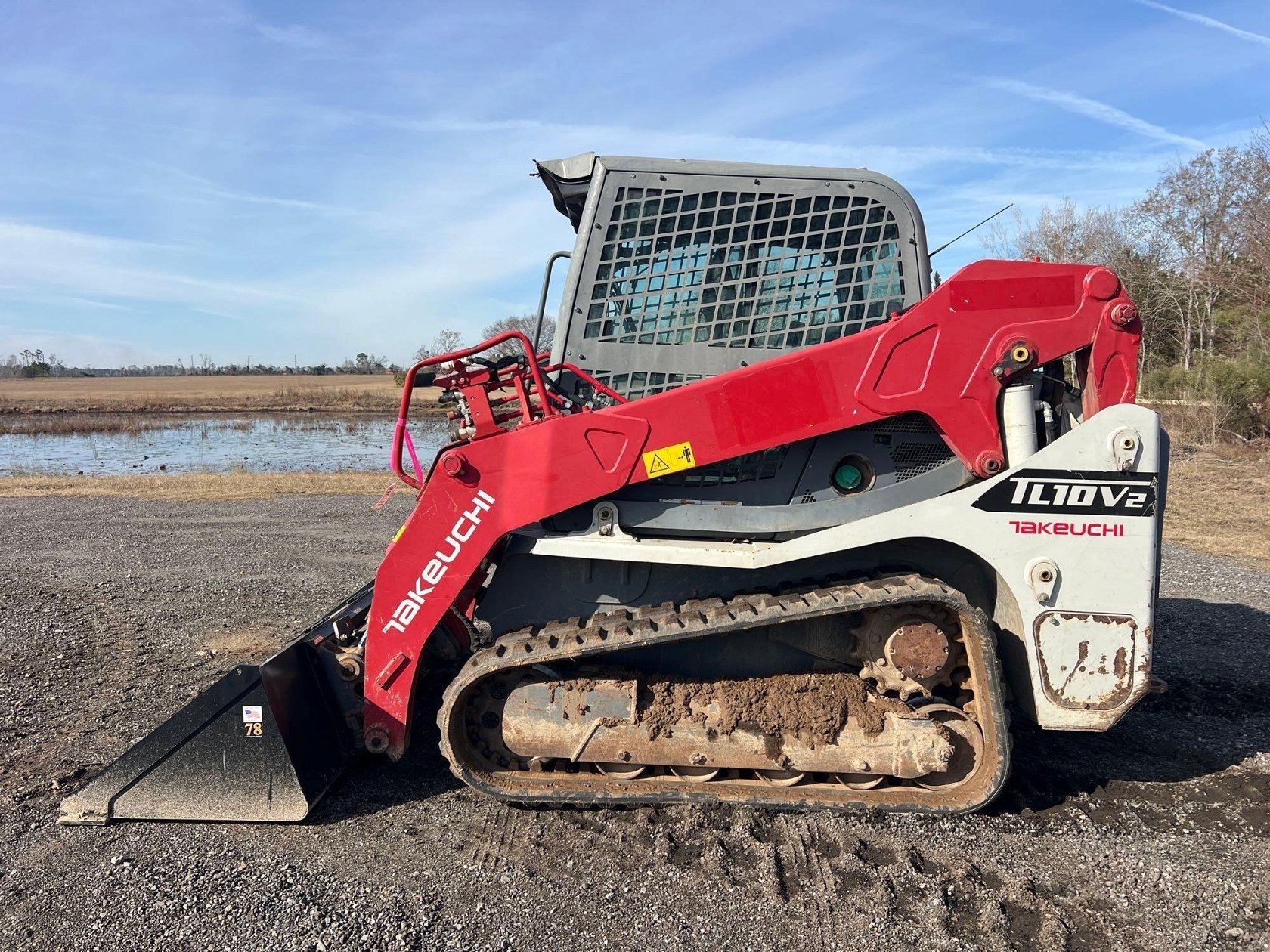 2019 TAKEUCHI TL10V2 SKID STEER