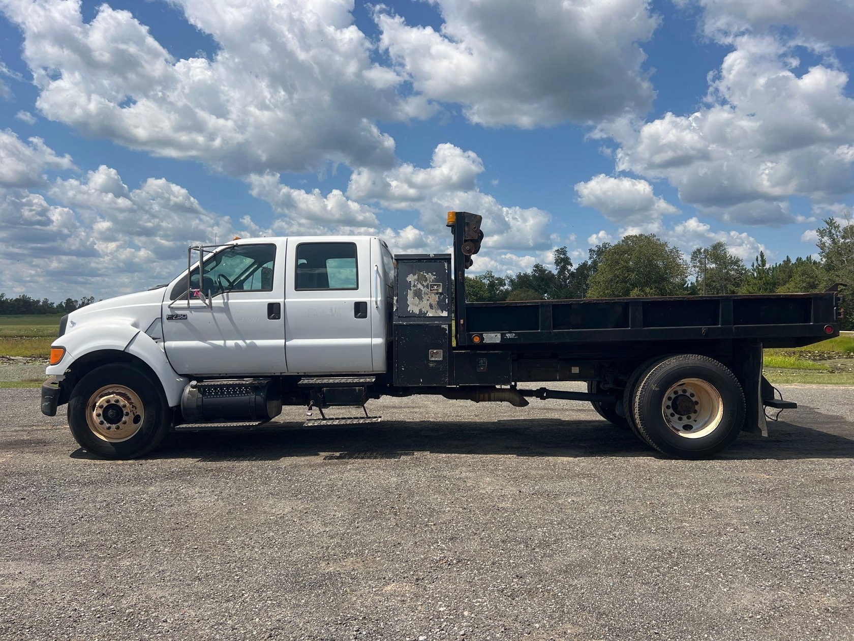 2011 FORD F750 XL SUPER DUTY DUMP TRUCK