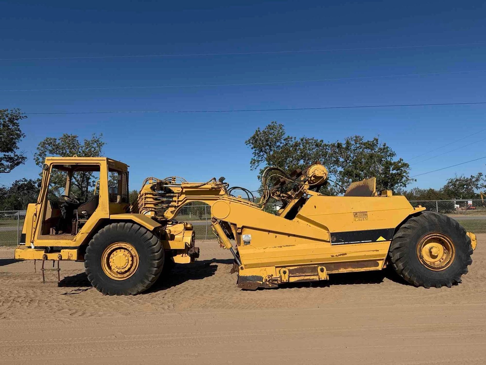 CATERPILLAR 613C SERIES II SCRAPER